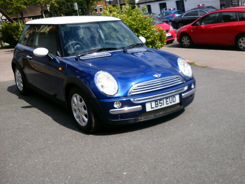 Used 2001 Mini Hatch Cooper 1.6 Cooper 3dr for sale in Chingford ...